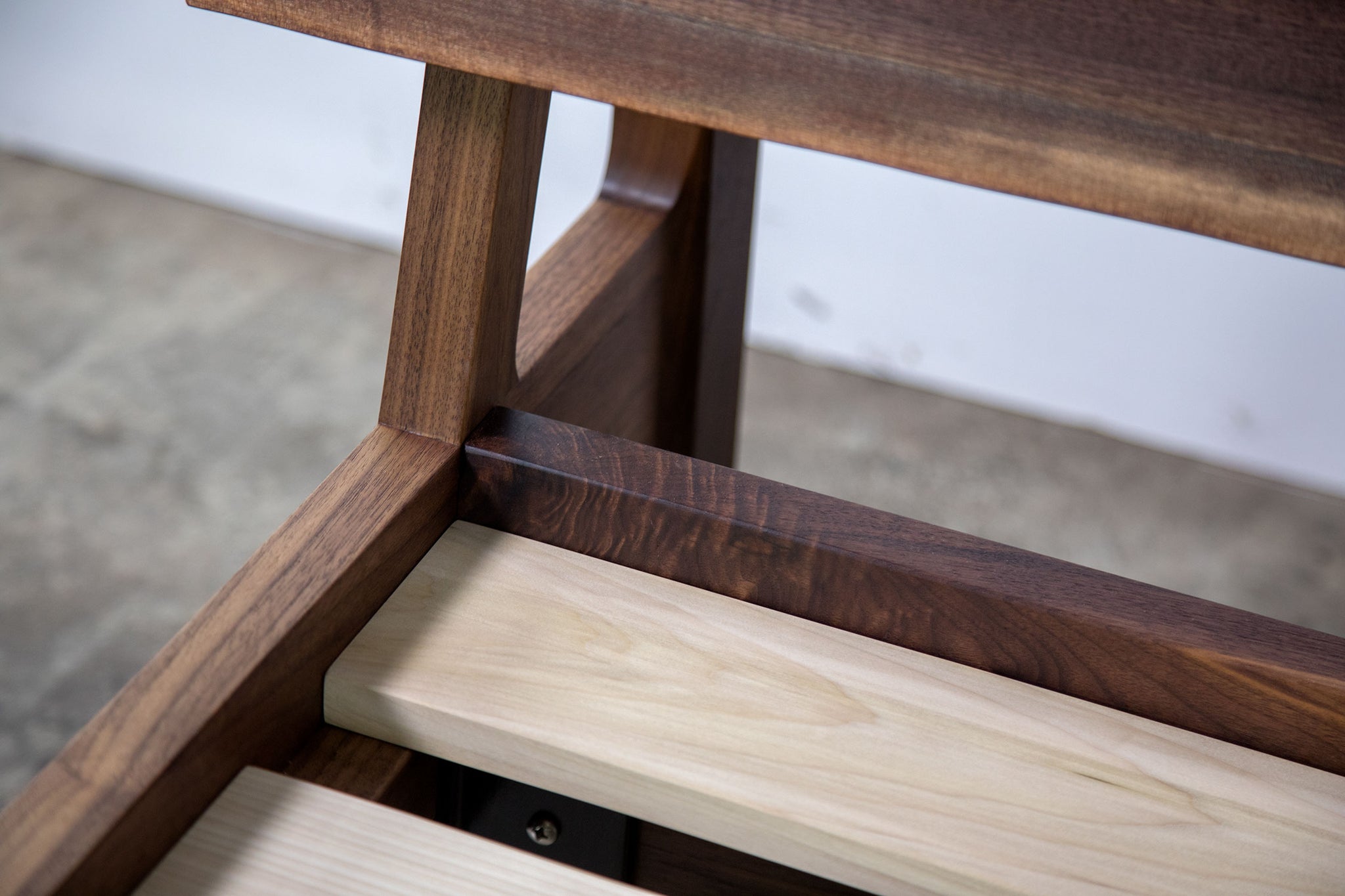 DEE DEE BED – SIOSI