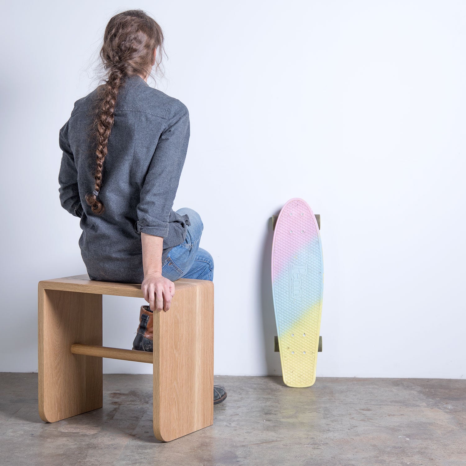 SHORTCUT LOW STOOL – SIOSI